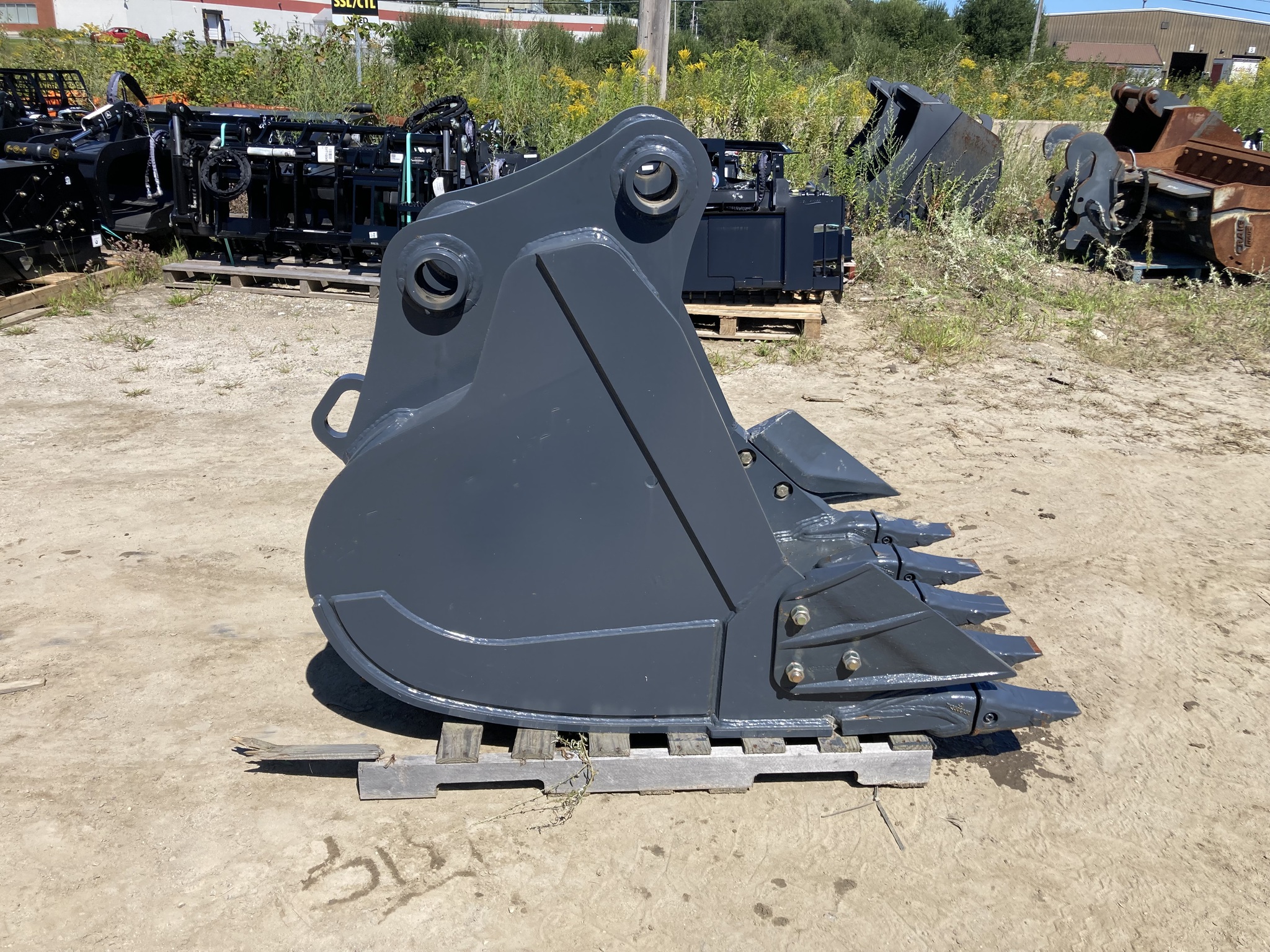 210G/245G 36" HD BUCKET 5 TK350 TEETH BYT11159 - United Construction ...