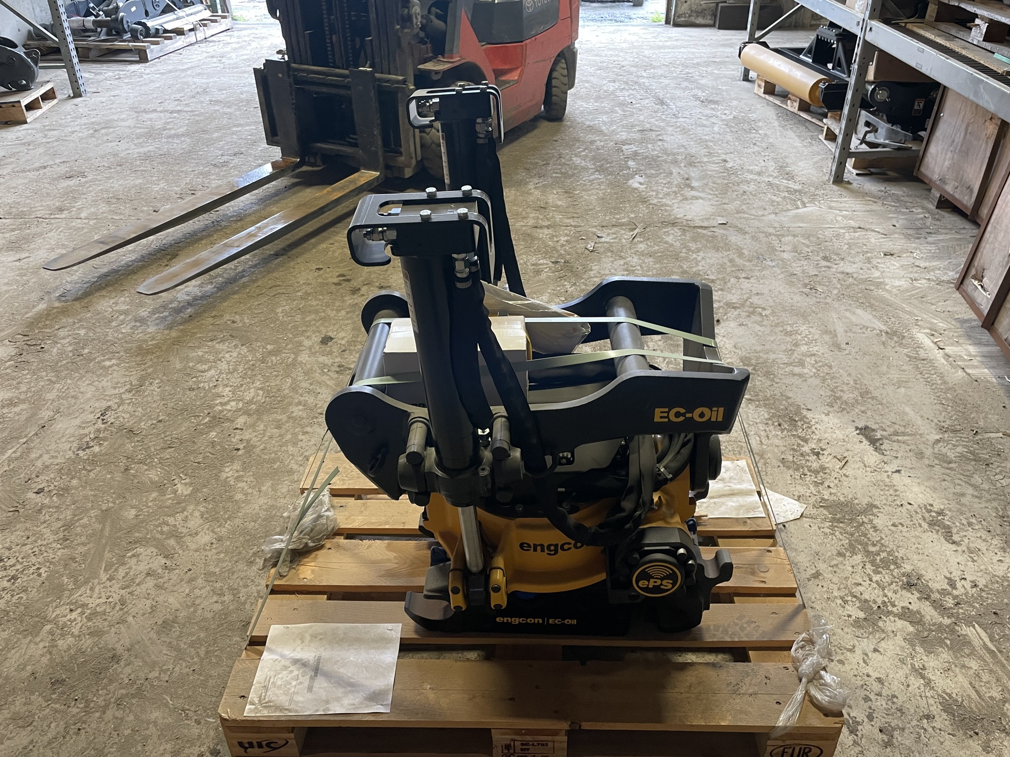 190G EC219 QS60-DC2 TILTROTATOR W/JOYSTICK & (4) HOSES - United Construction & Forestry