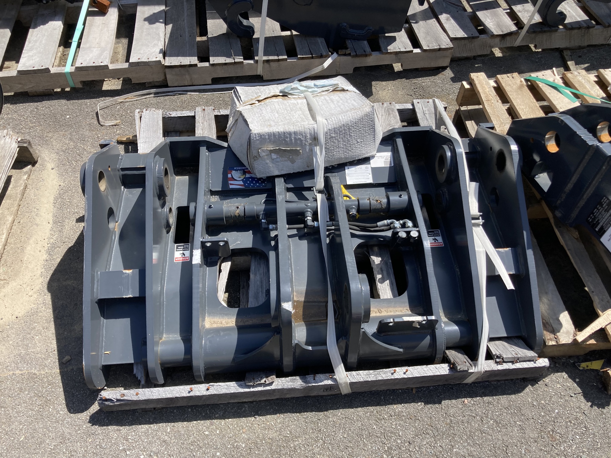 GEM 624H/J 416-SERIES HYDRAULIC COUPLER - United Construction & Forestry