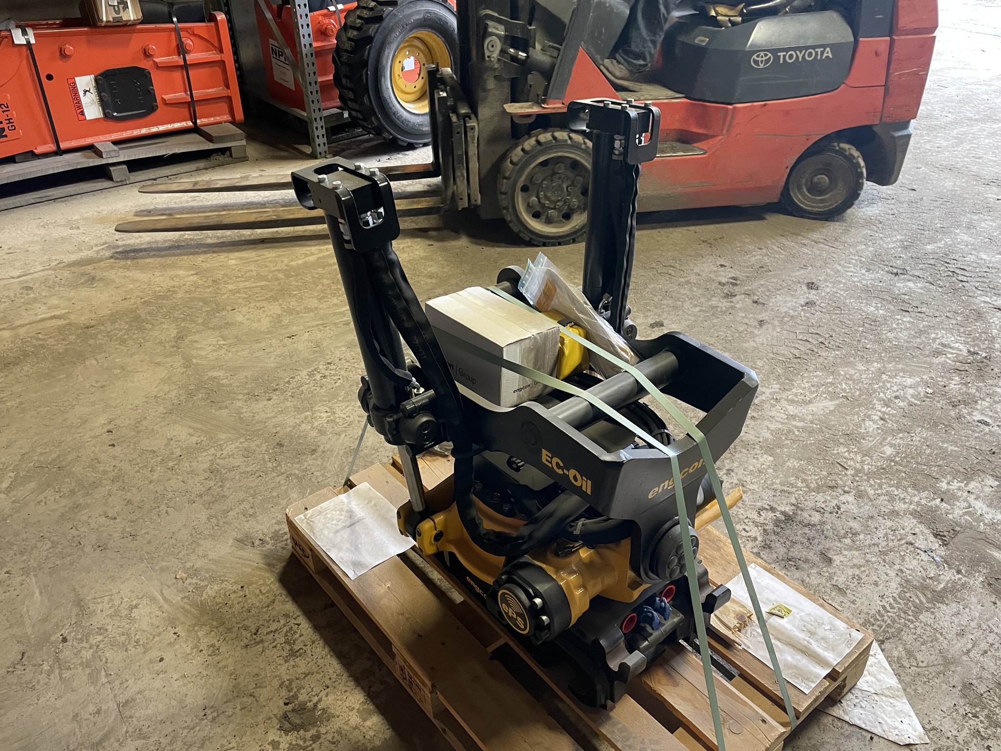 190G EC219 QS60-DC2 TILTROTATOR W/JOYSTICK & (4) HOSES - United Construction & Forestry