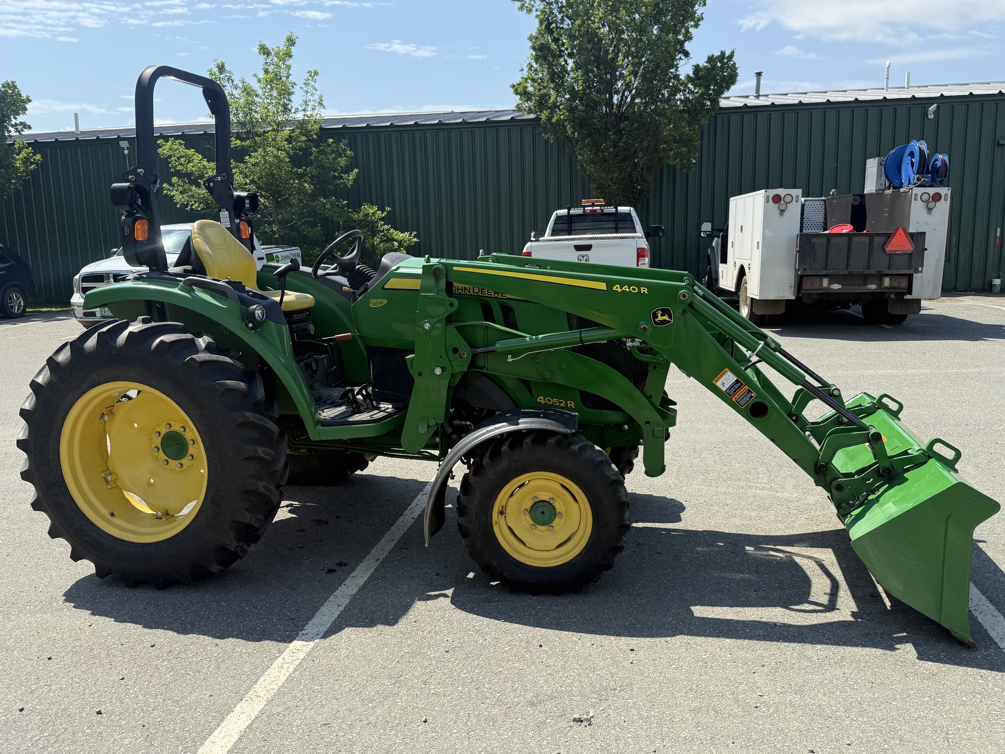 4052R - United Ag & Turf