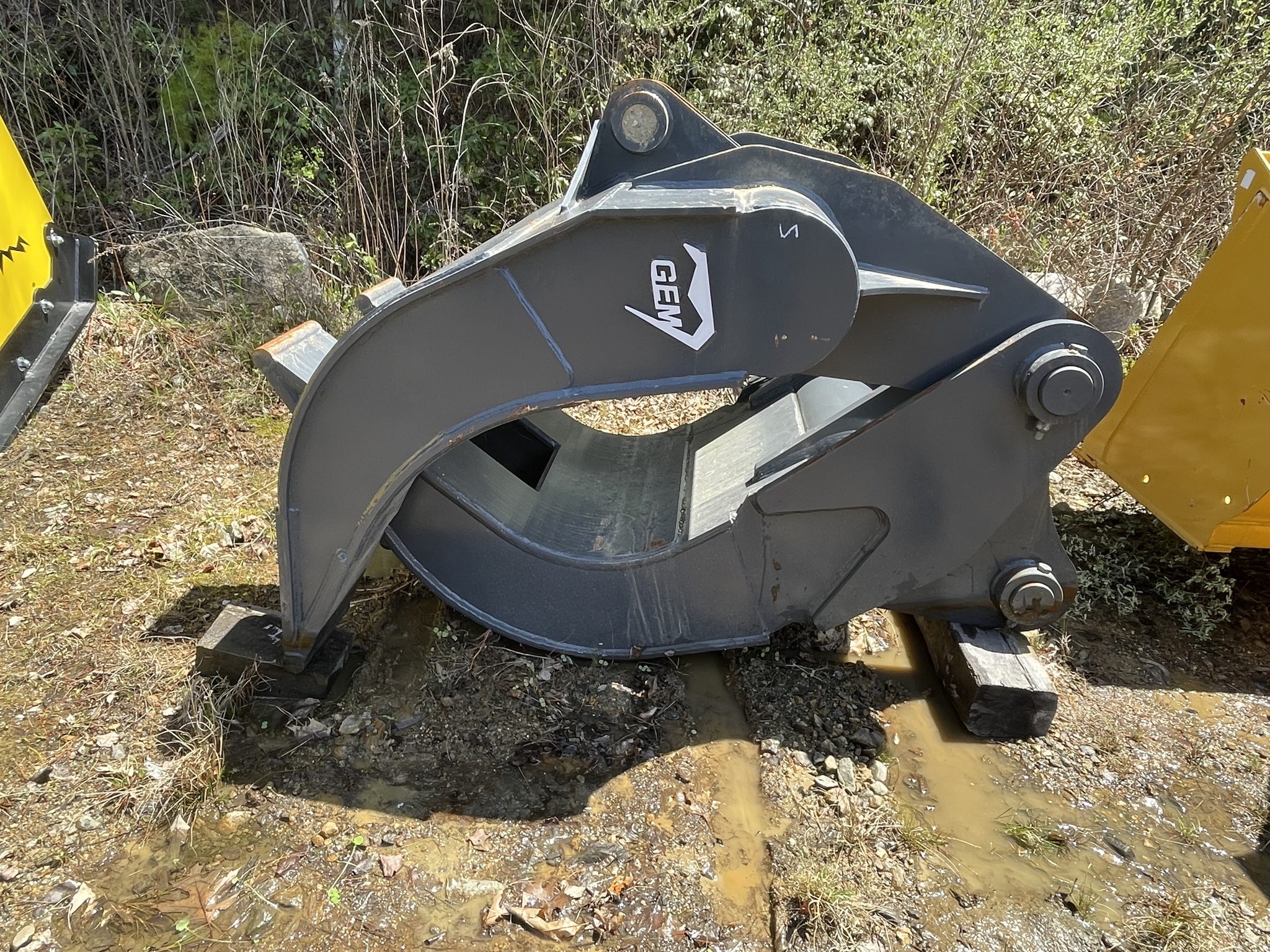 350 Demo Grapple - United Construction & Forestry