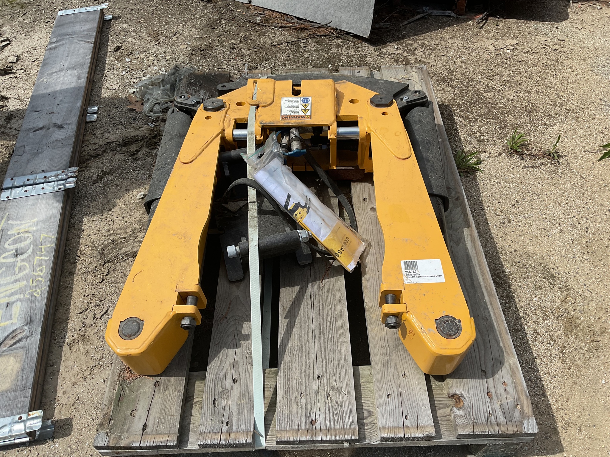 GRD20 QSD40/QSM60 DETACHABLE GRABBER - United Construction & Forestry