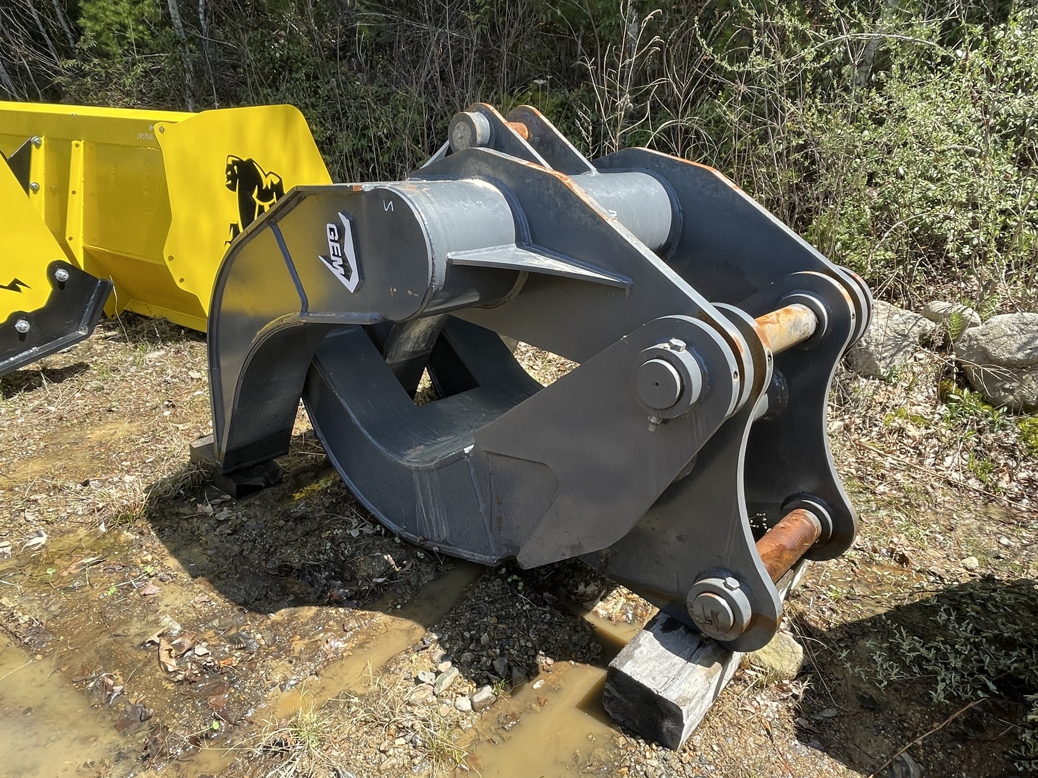 350 Demo Grapple - United Construction & Forestry